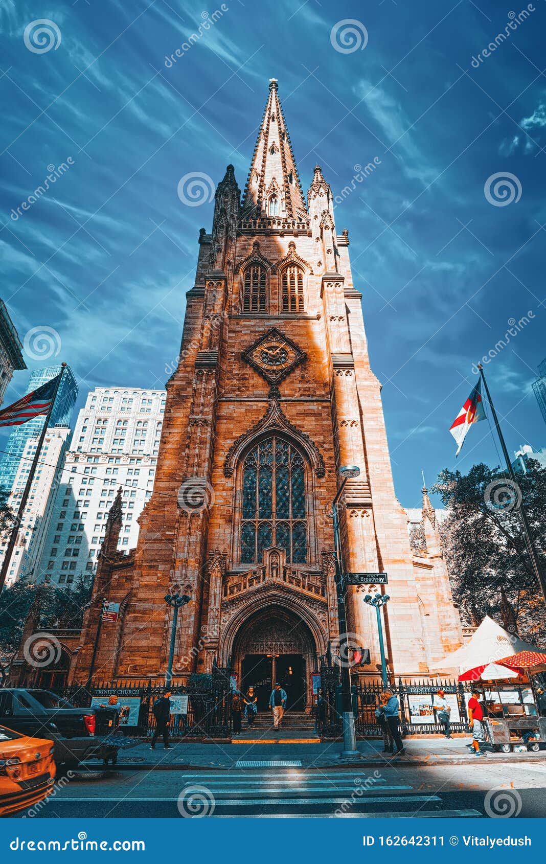 St. Paul`s Chapel of Trinity Church Wall Street on Broadway, Urban View ... St. Paul`s Chapel of Trinity Church Wall Street on Broadway, Urban View ...