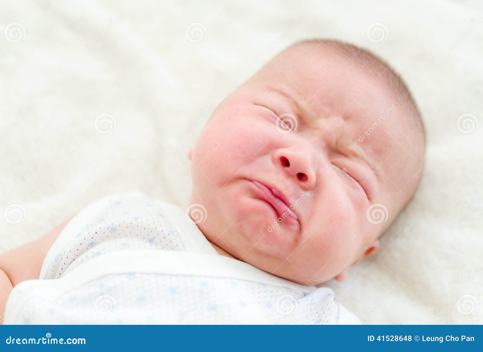Newborn baby cry stock photo. Image of rest, lying, portrait - 41528648