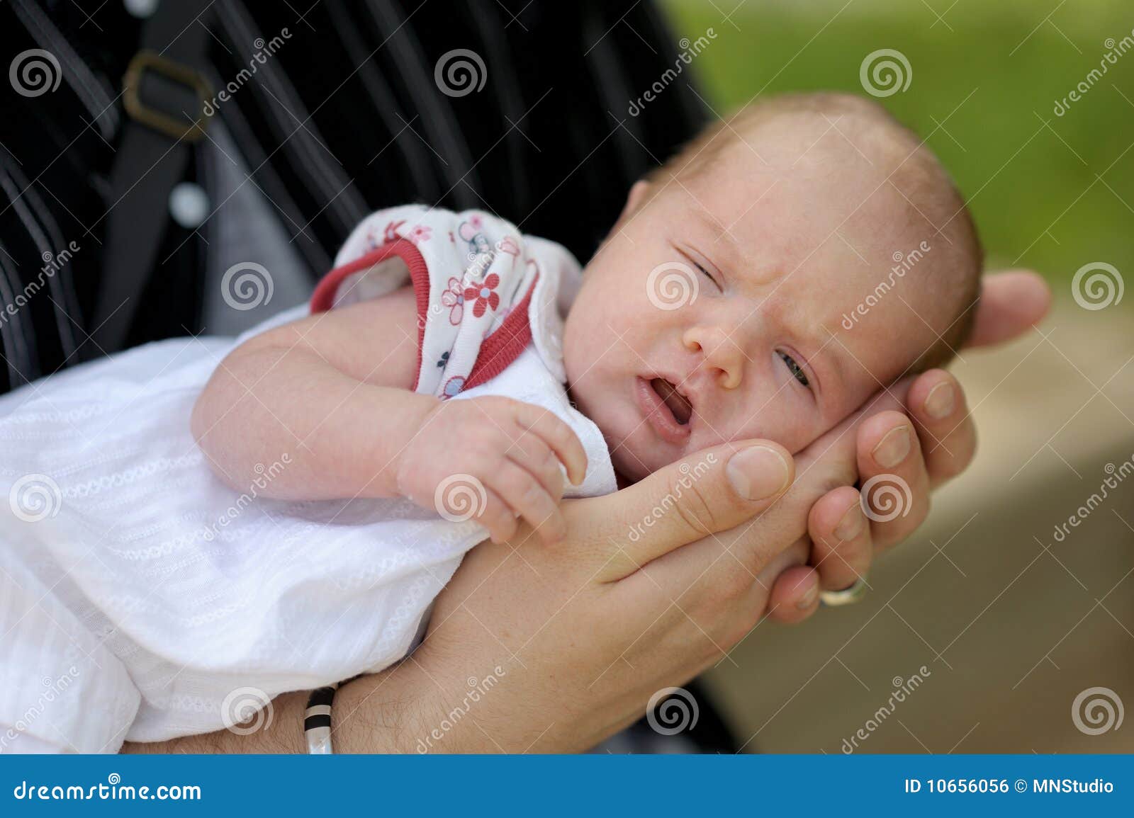 Newborn Baby in Father S Hands Stock Photo - Image of happiness ...