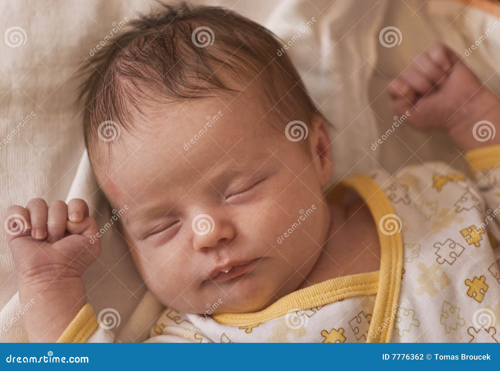 Newborn Baby Sleeping Portrait Stock Photo - Image of little, portrait ...
