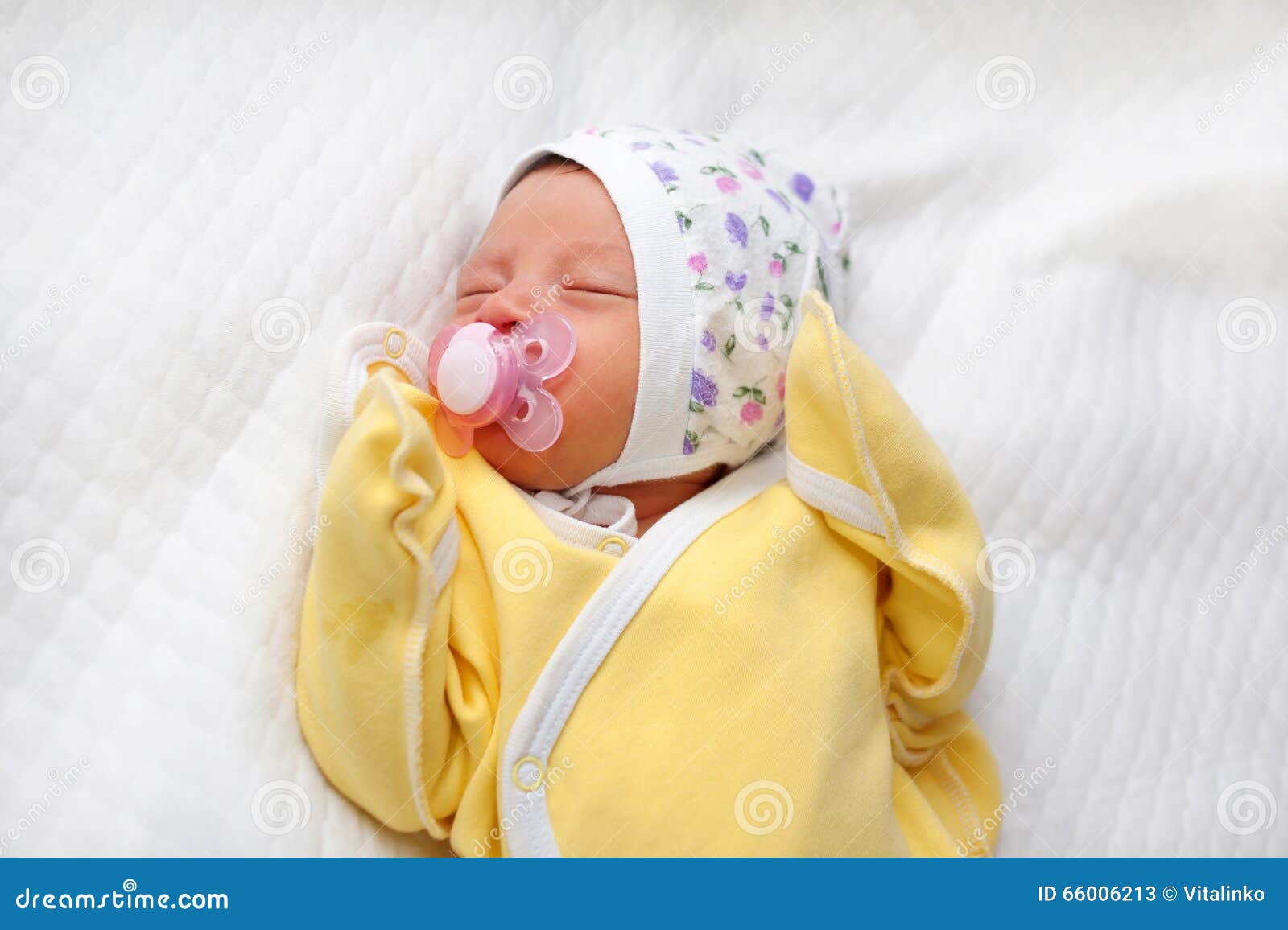 Newborn Baby Sucking a Pacifier Stock Image - Image of babe, cradle ...