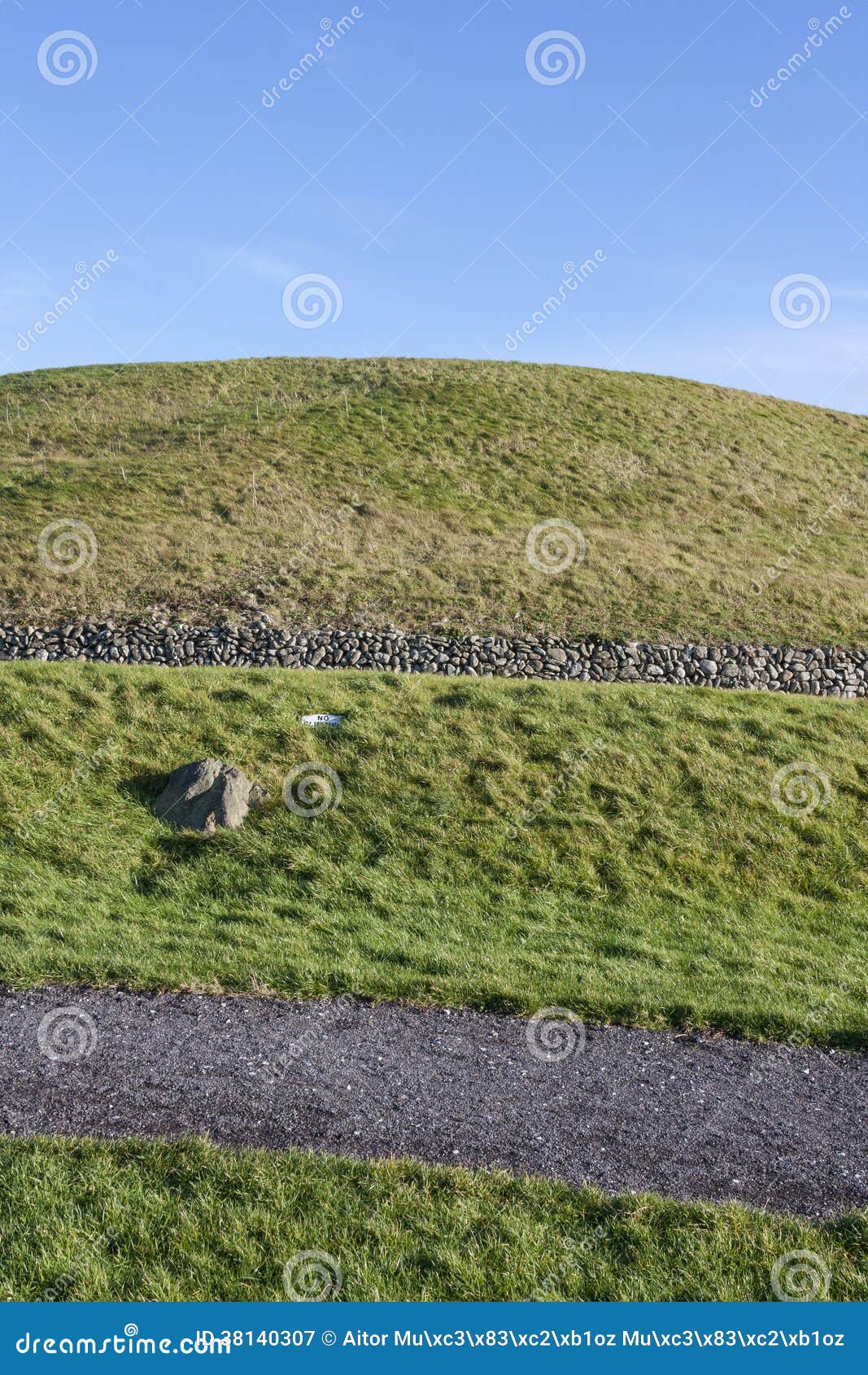 Newgrange in Ireland stock image. Image of ancient, christ - 38140307