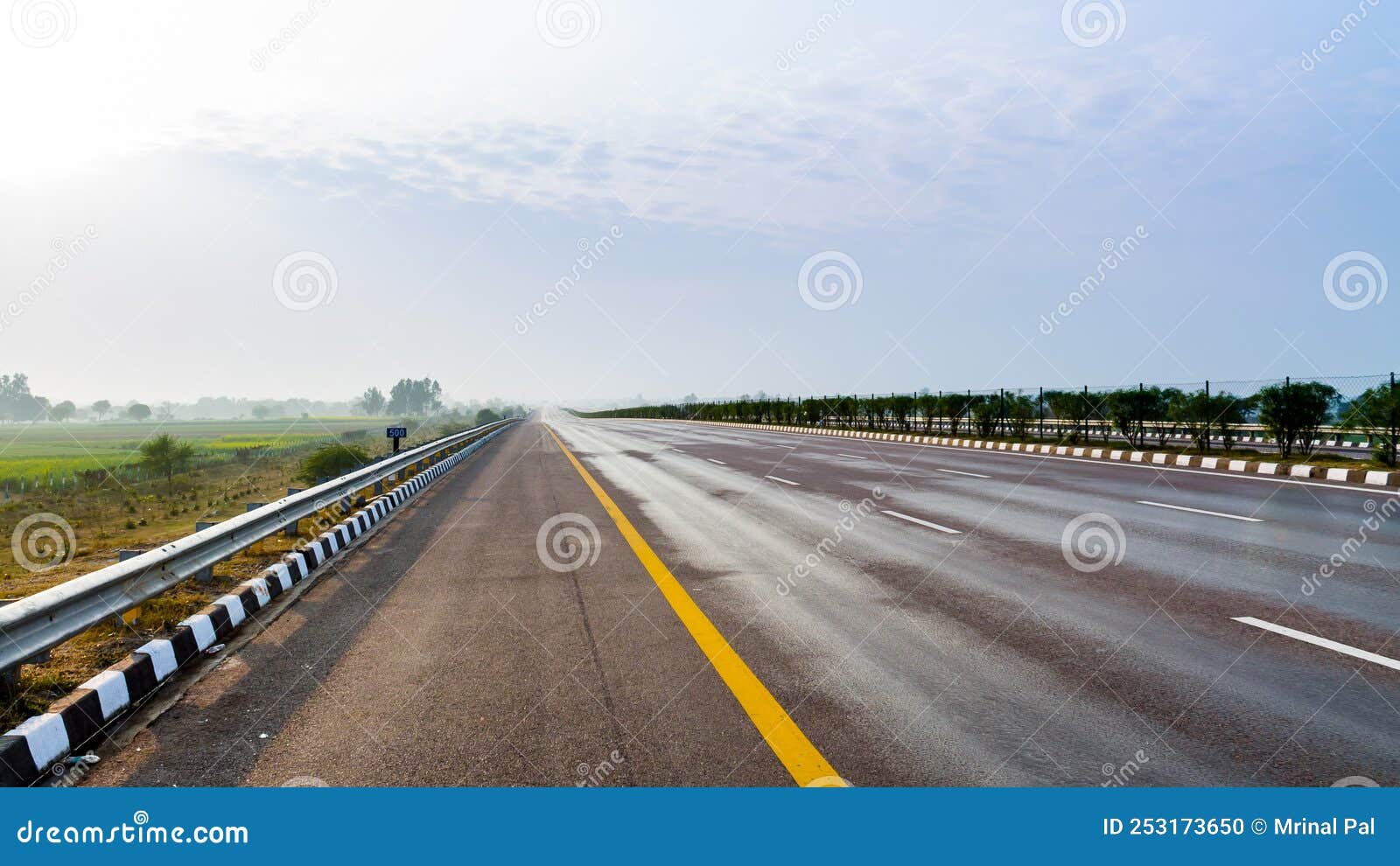 Newly Build Agra Lucknow Expressway Stock Photo - Image of straight ...