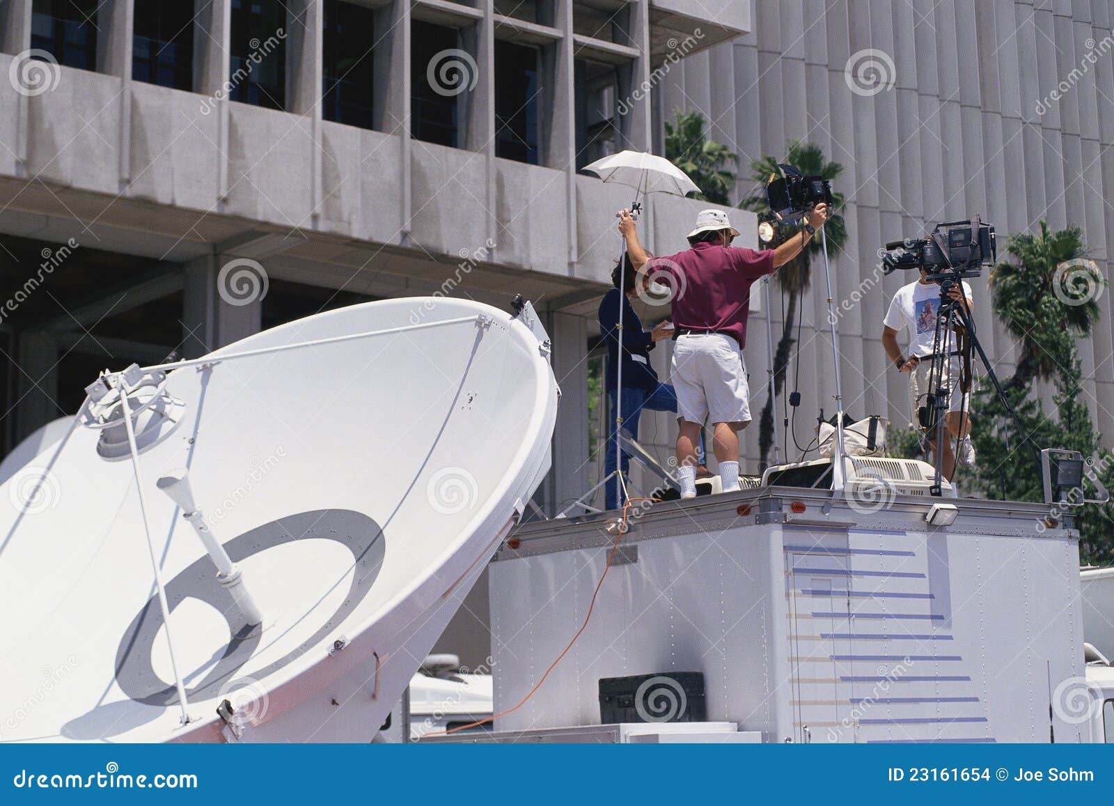 News crew editorial stock image. Image of cameraman, capitol - 23161654