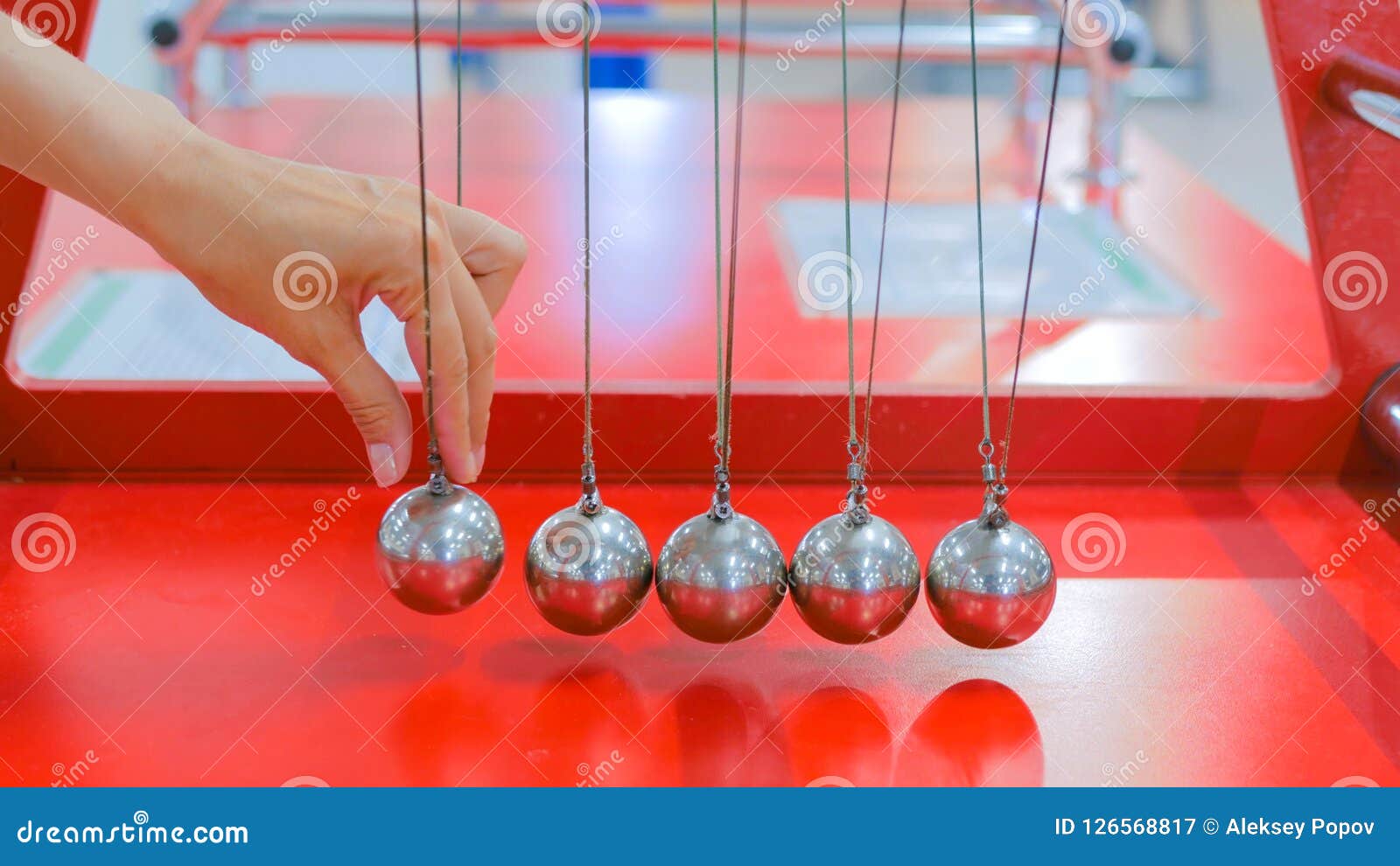 Newton`s cradle work stock image. Image of exhibition - 126568817