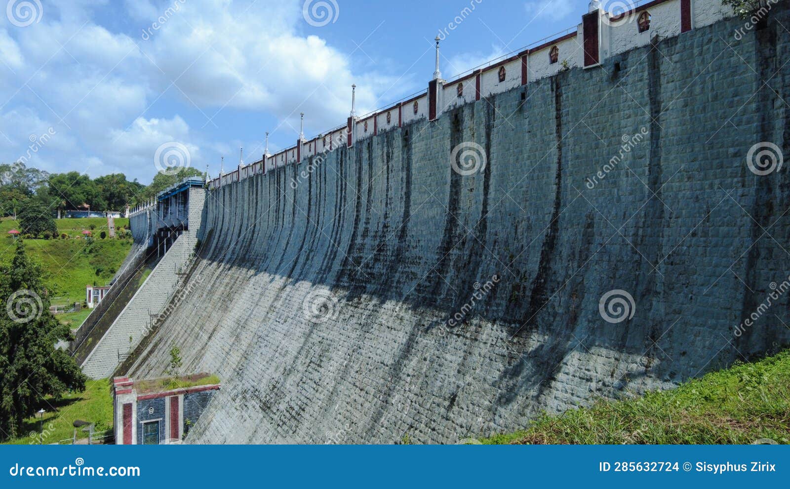 Neyyar Dam Shutter, Gravity Dam in Thiruvananthapuram, Kerala Stock ...