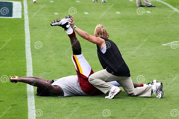 NFL - Pregame Stretching editorial photo. Image of pigskin - 12793541