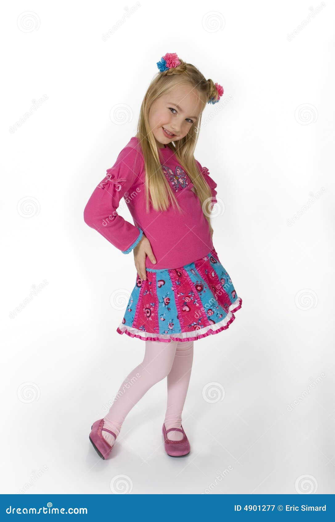 Niña descarada linda imagen de archivo. Imagen de felicidad - 4901277