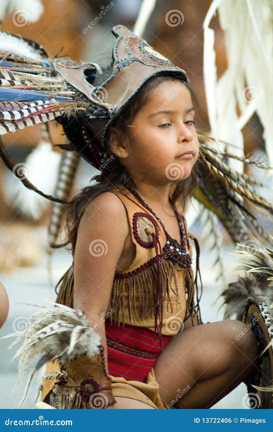 Niño indio mexicano foto editorial. Imagen de traje, ocasiones - 13722406