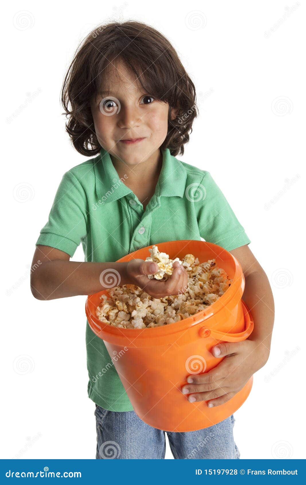 Niño Pequeño Codicioso Con Palomitas Foto de archivo - Imagen de ...
