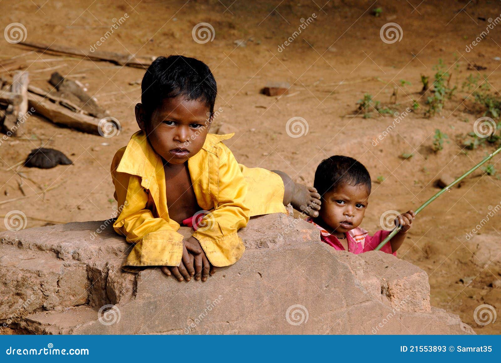 Niños pobres foto de archivo editorial. Imagen de alineada - 21553893
