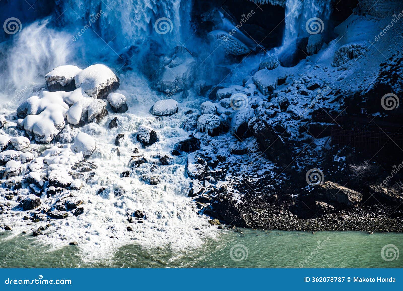 Waterfall At The Basin Granite Pothole, White Mountains, New Ham ...