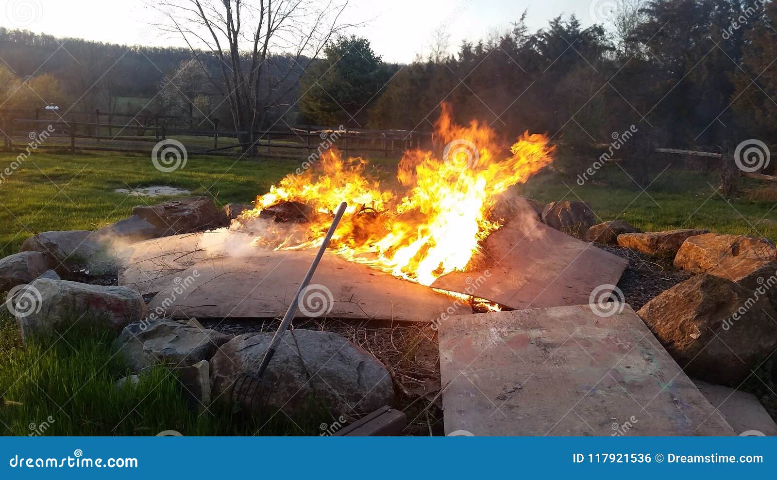 Nice bonfire stock photo. Image of heat, nice, fire - 117921536