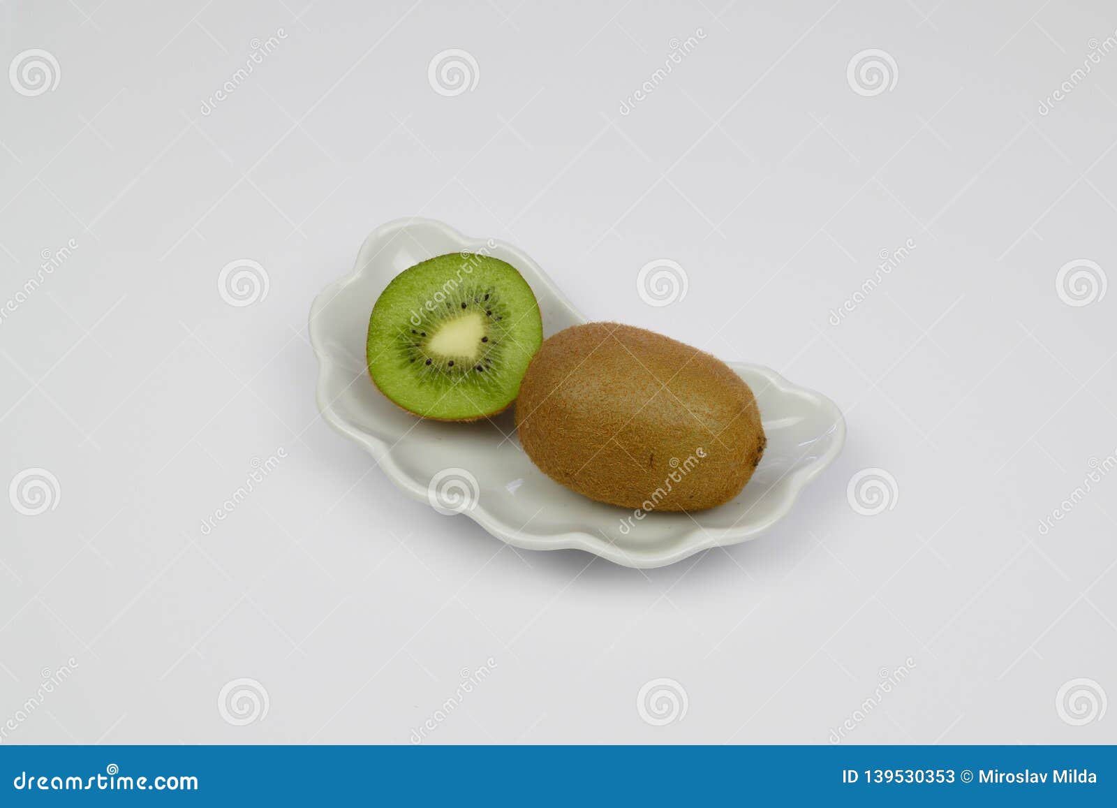 Nice fresh kiwi stock image. Image of dessert, color - 139530353