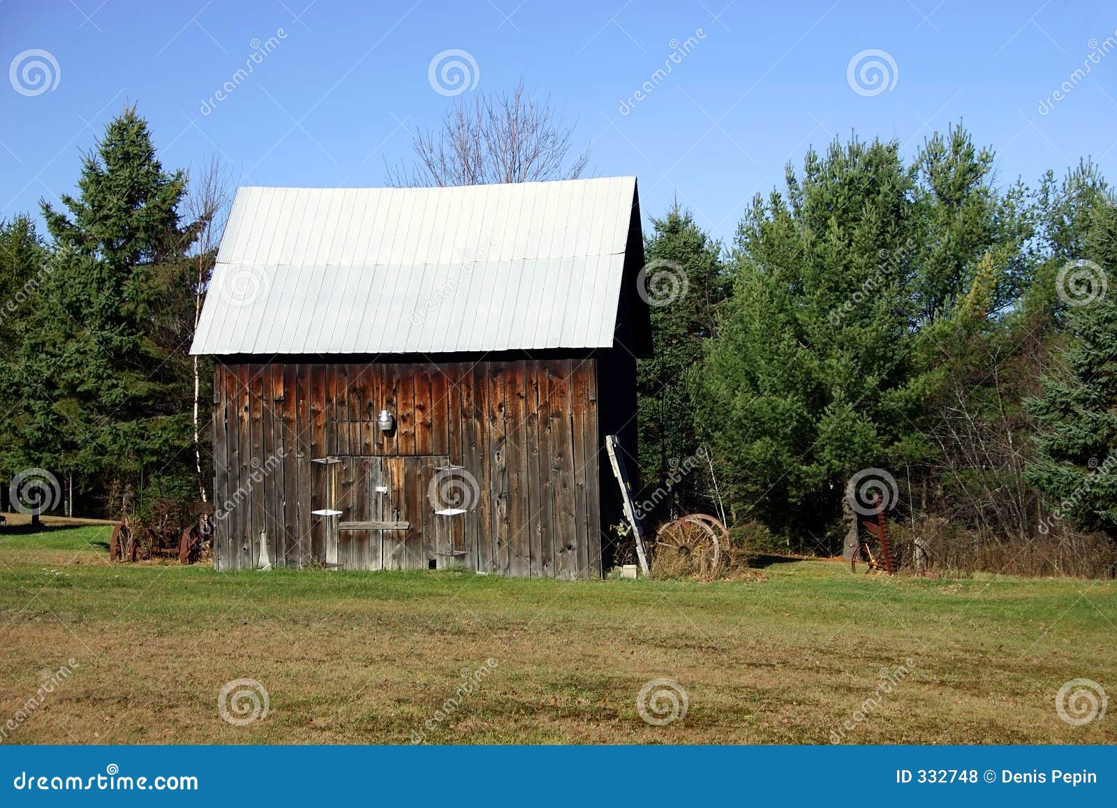 Nice Little Barn stock photo. Image of farm, roof, rustic - 332748