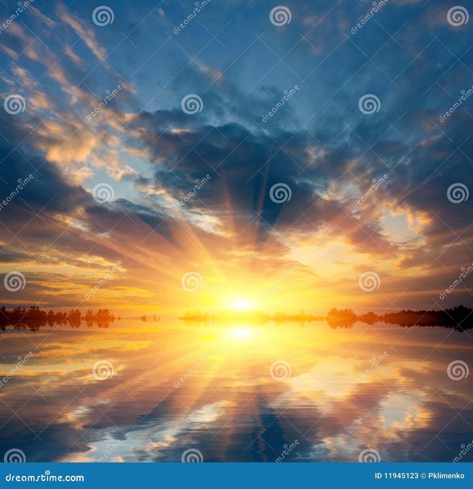 Nice sunset on lake stock image. Image of reflection - 11945123