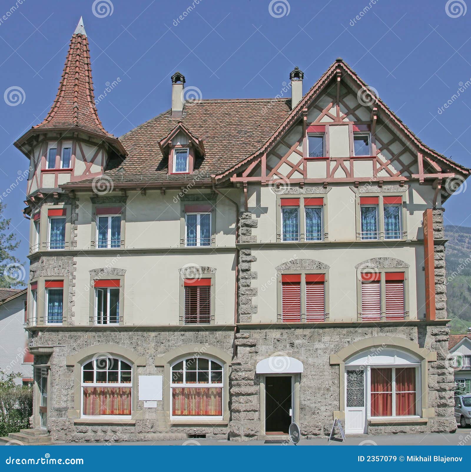 Nice Swiss House 8 stock image. Image of roof, switzerland - 2357079
