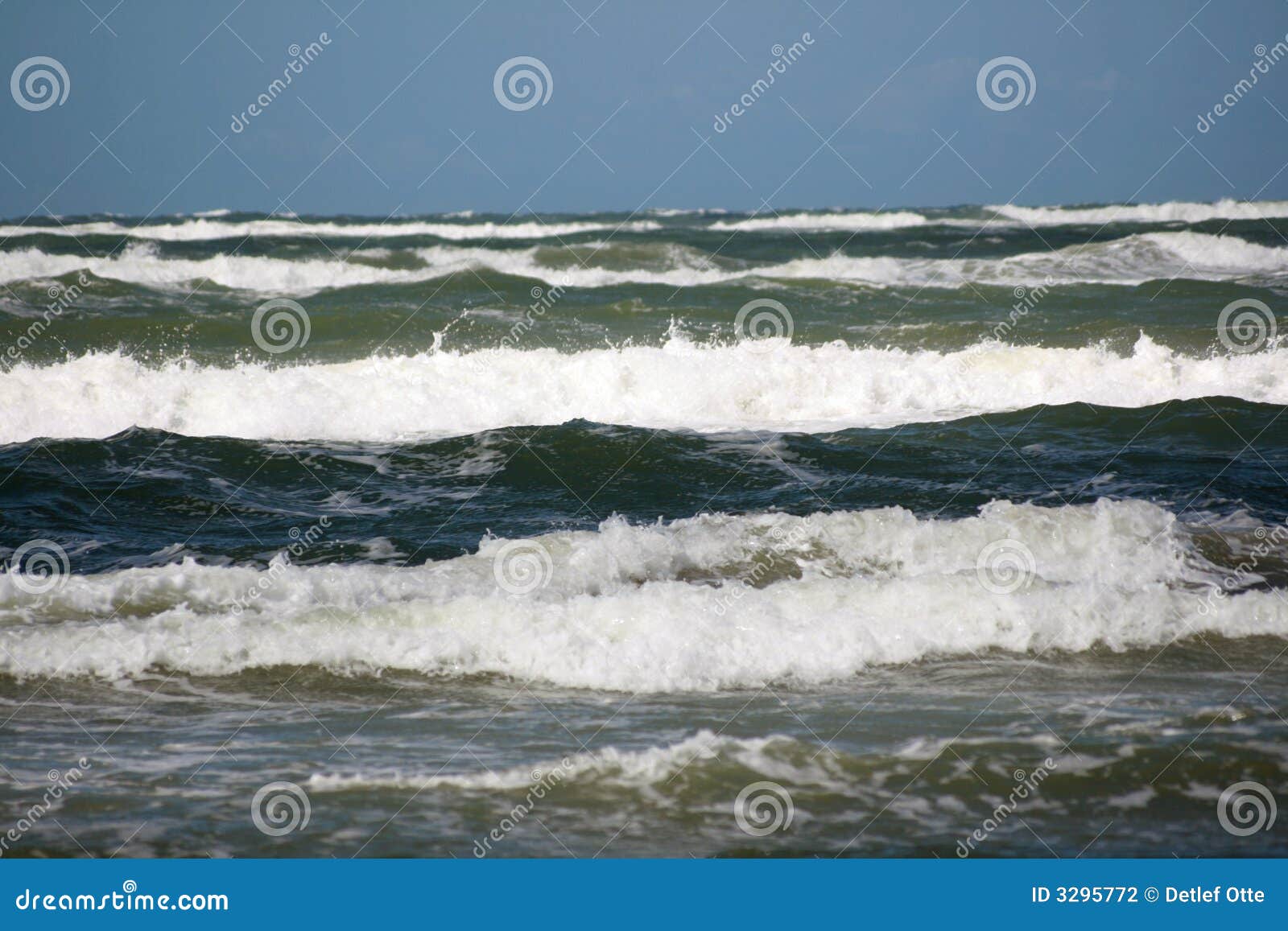 Nice Waves Picture. Image: 3295772