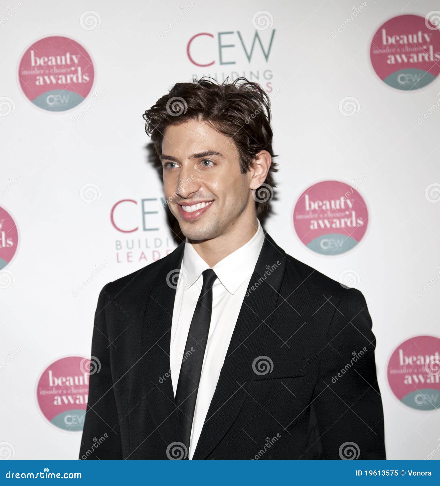 Nick Adams editorial image. Image of carpet, beauty, broadway - 19613575