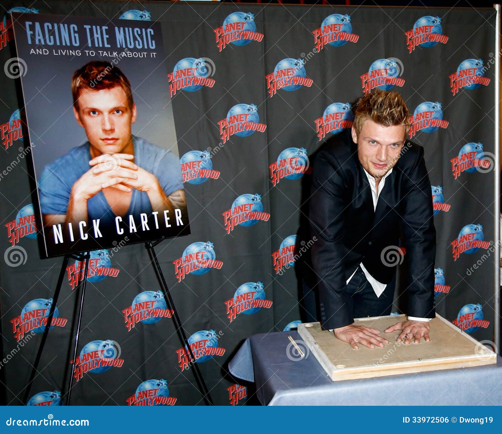Nick Carter foto editorial. Imagen de libro, canto, cuadrado - 33972506
