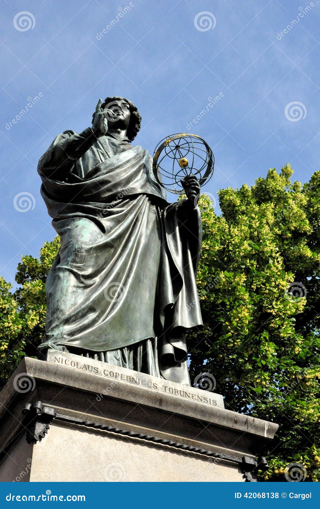 Nicolaus Copernicus Monument in Torun, Poland Stock Photo - Image of ...