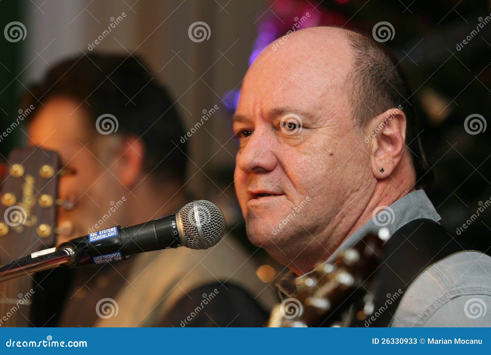 Nicu Alifantis editorial stock photo. Image of singing - 26330933