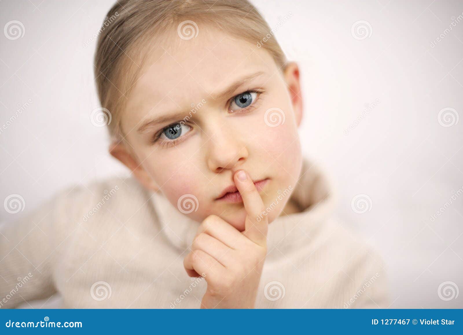 Nieuwsgierig stock afbeelding. Image of nieuwsgierig, overweeg - 1277467