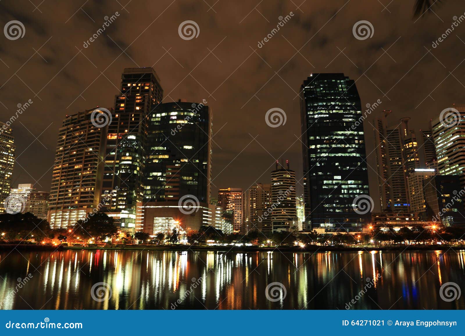 Night Buildings and Reflection Editorial Photo - Image of lights, shot ...