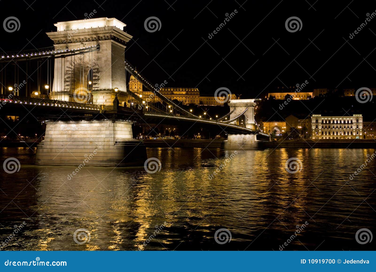Night Chain Bridge in Budapest Stock Photo - Image of light, hungary ...