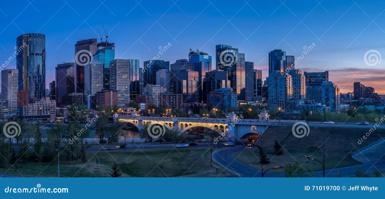 Night Cityscape of Calgary, Canada Editorial Image - Image of scene ...