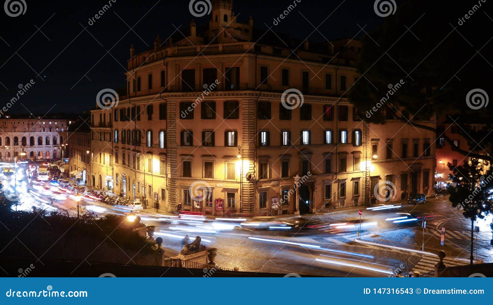 Night crossroads in rome editorial stock photo. Image of wooden - 147316543