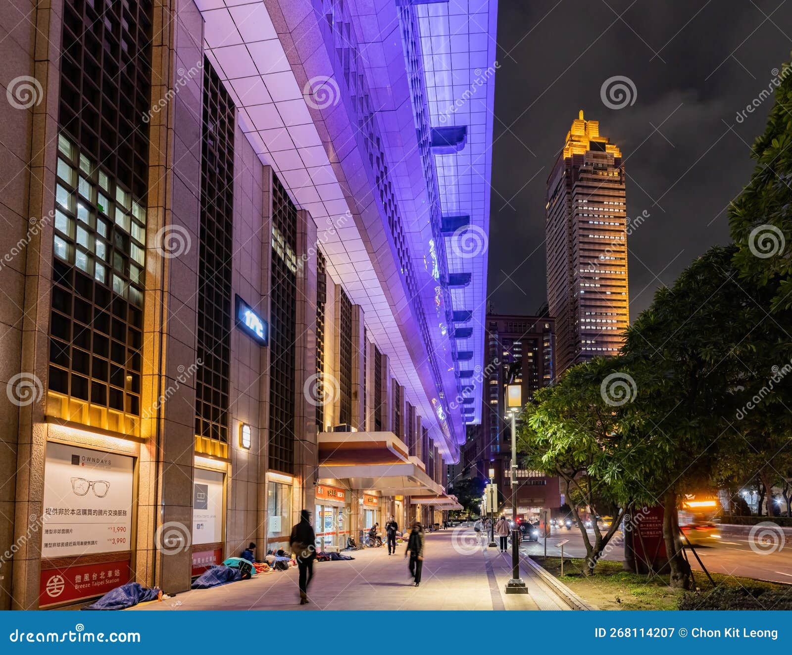 Night Exterior View of the Taipei Main Station Editorial Photography ...