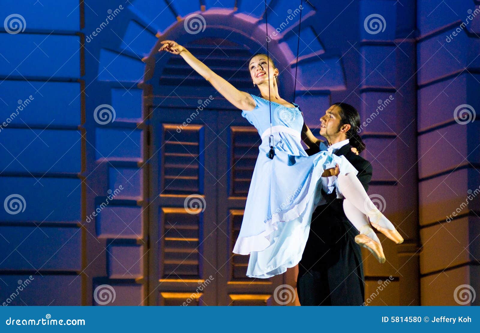 Night Festival: Dancers editorial image. Image of performance - 5814580