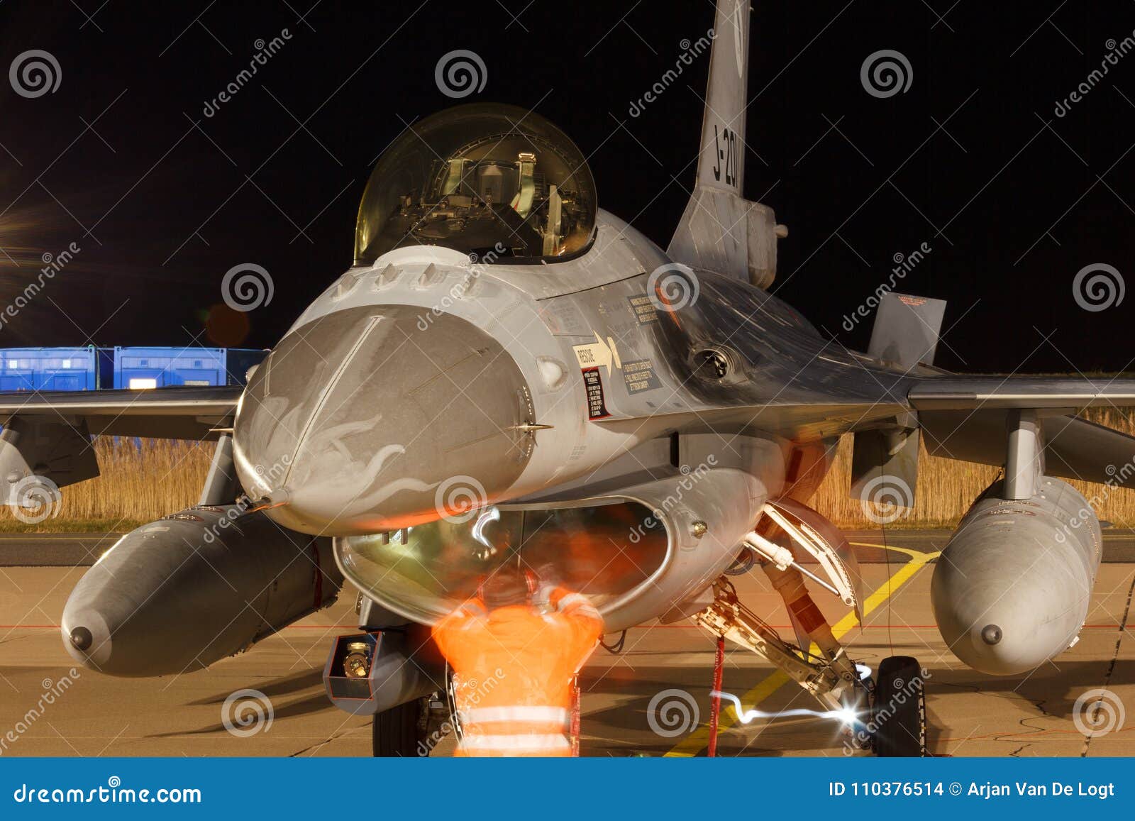 Night Flight Exercise F-16 Fighting Falcon Editorial Stock Image ...