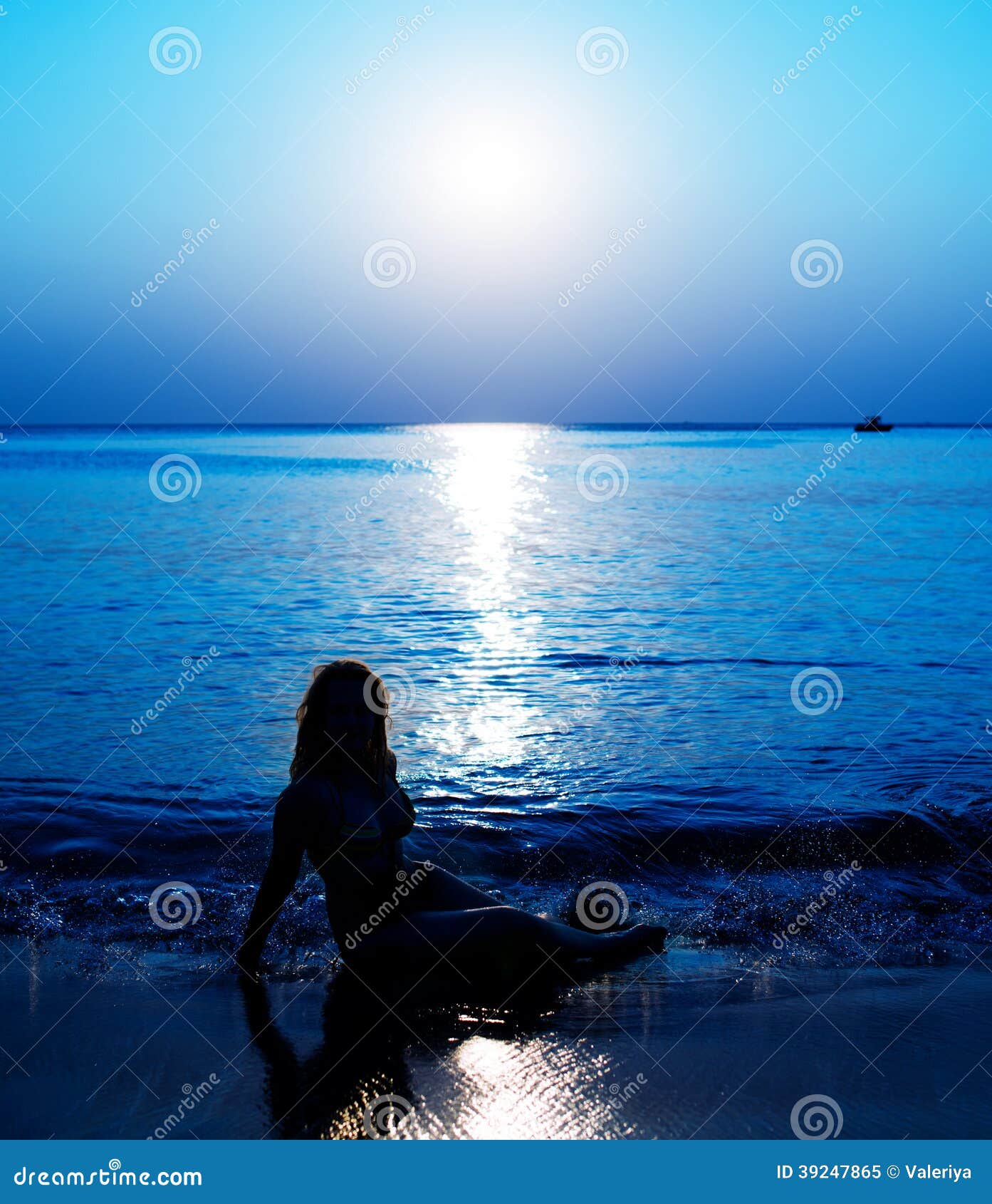 Night Ocean with Moon and Moonlight Reflection Stock Image - Image of ...