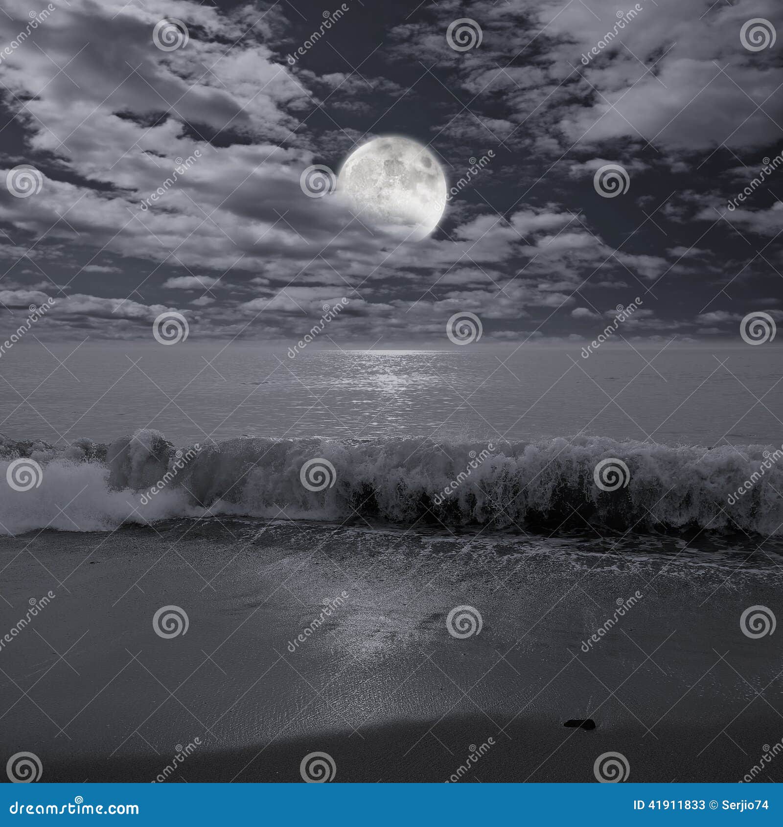 Night ocean view. stock image. Image of glare, mystery - 41911833