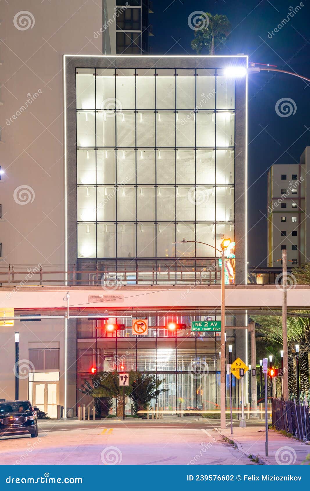 Night Photo Bezel at Miami Worldcenter Editorial Photography - Image of ...