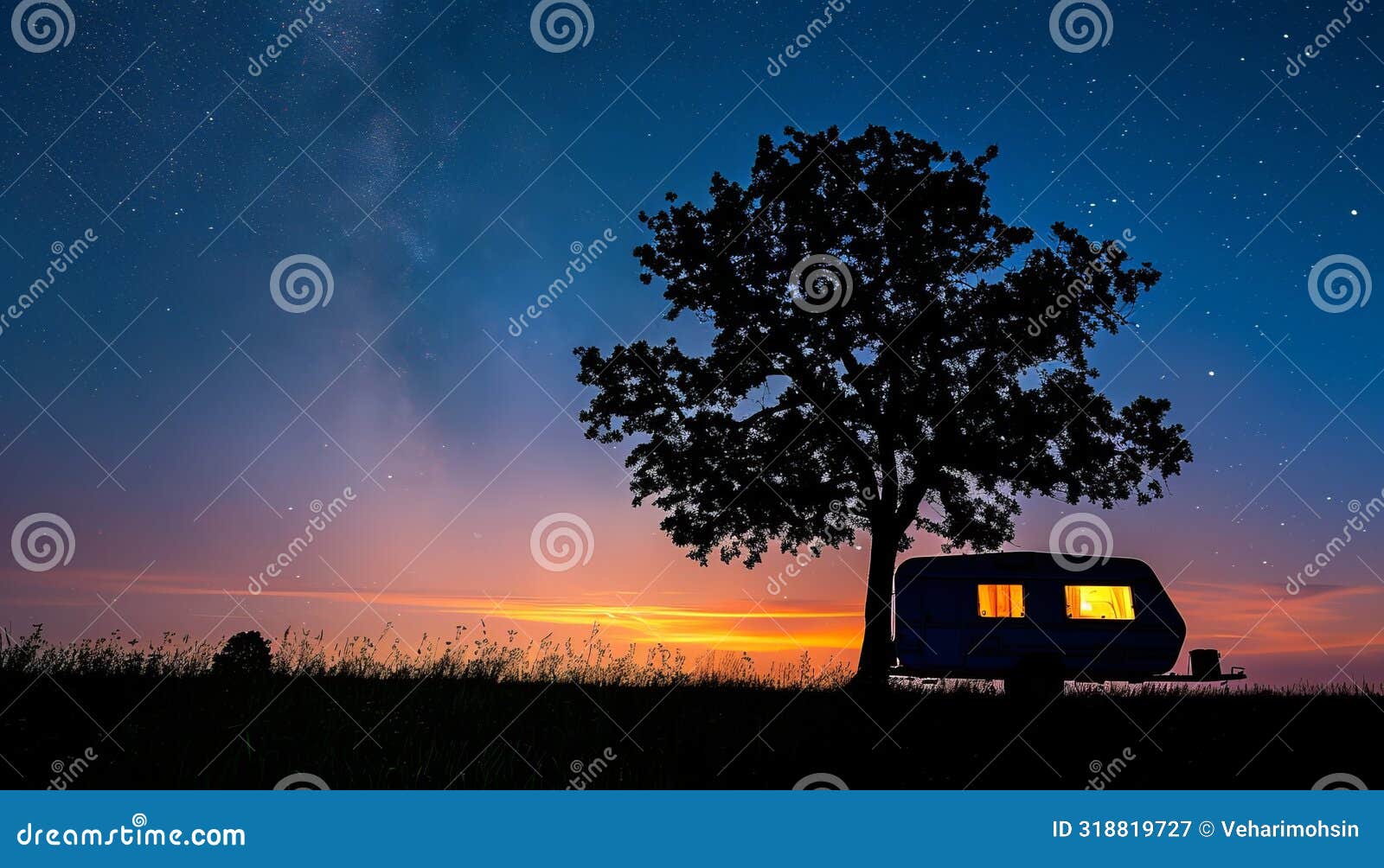 Night Photo of a Caravan Silhouette in Nature. Stock Illustration ...