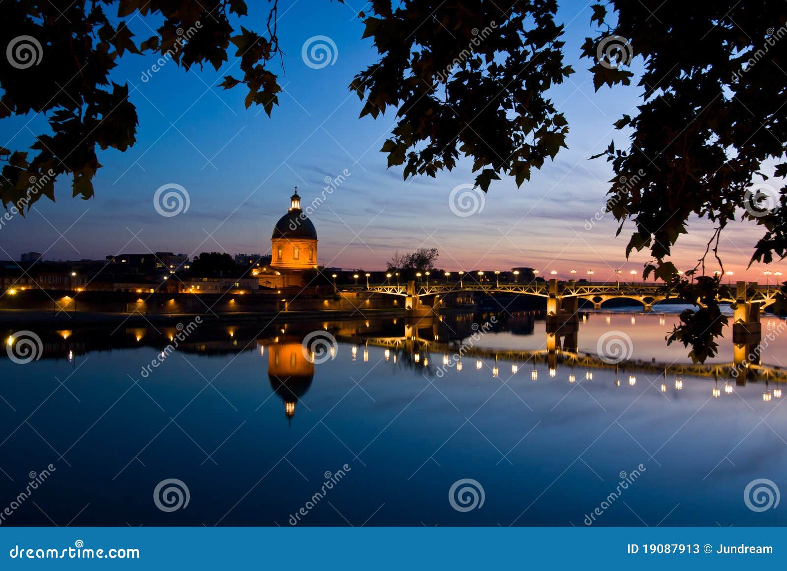The Night Piece of Garonne River Stock Image - Image of beauty, orange ...
