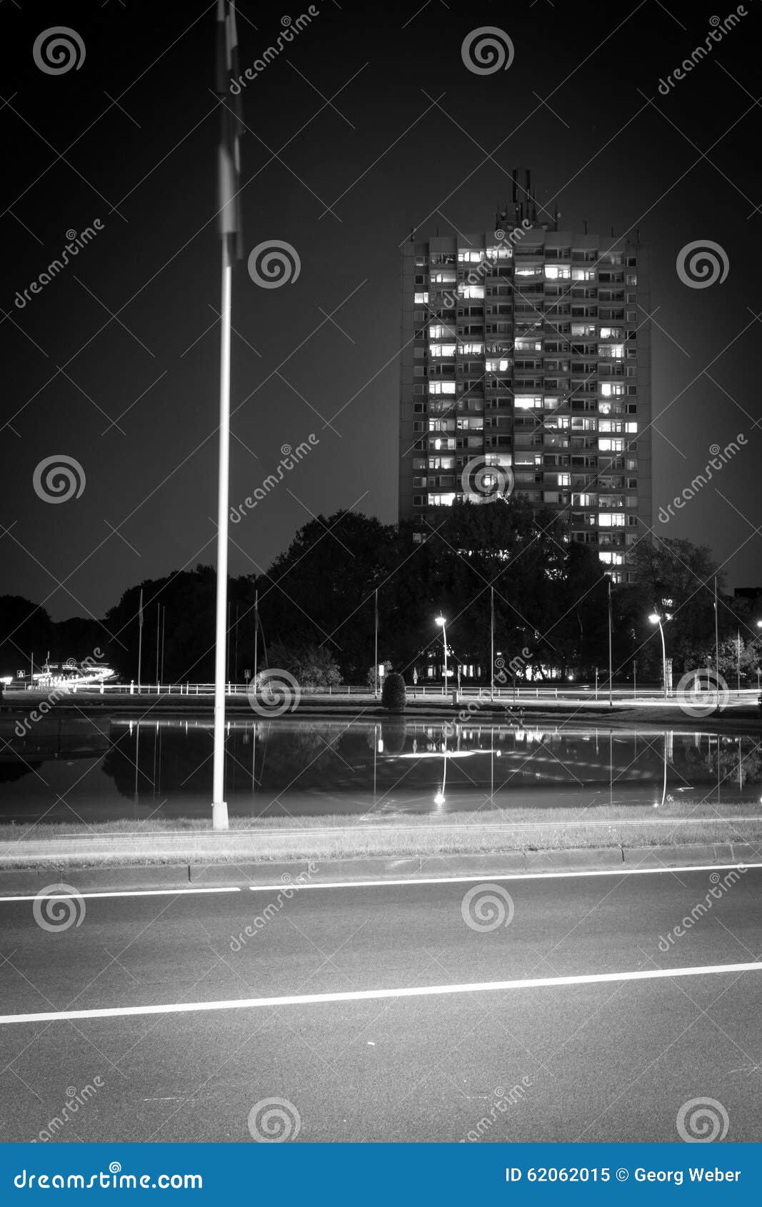 Night Reflections in the Water Stock Image - Image of london, clear ...