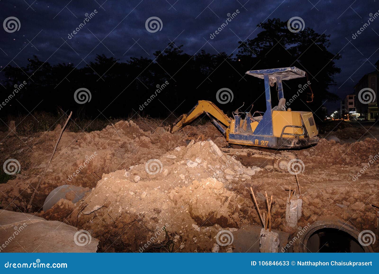 Night Scene of Crawler Dozer in the Construction Site Stock Image ...
