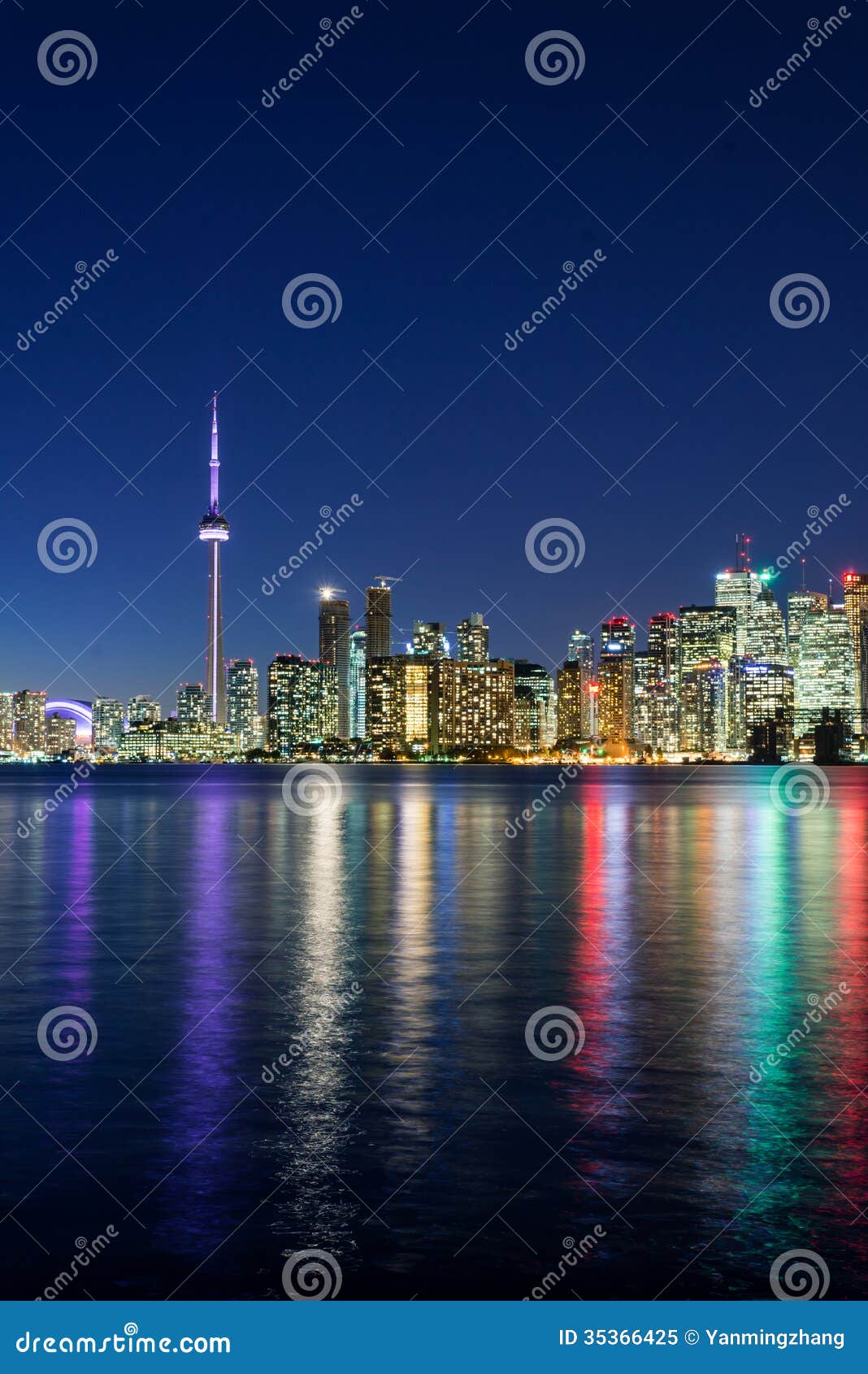 Night Scene of Downtown Toronto Stock Image - Image of skyline ...