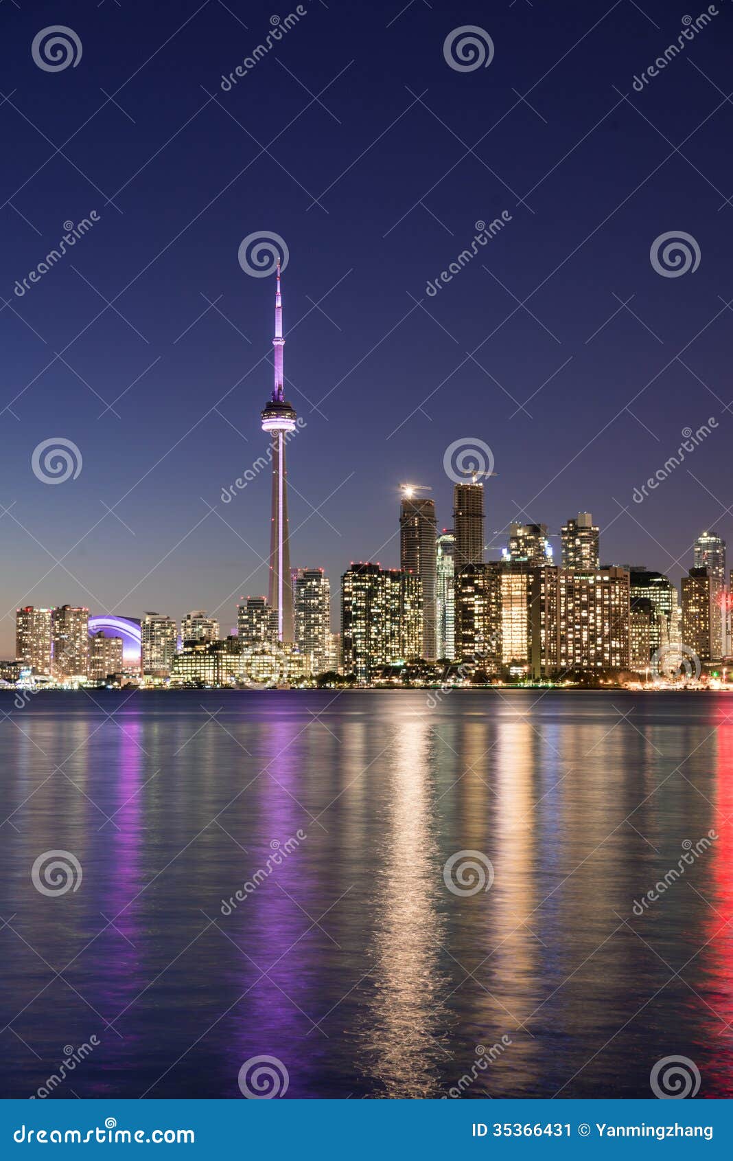 Night Scene of Downtown Toronto Stock Image - Image of scape, scenic ...