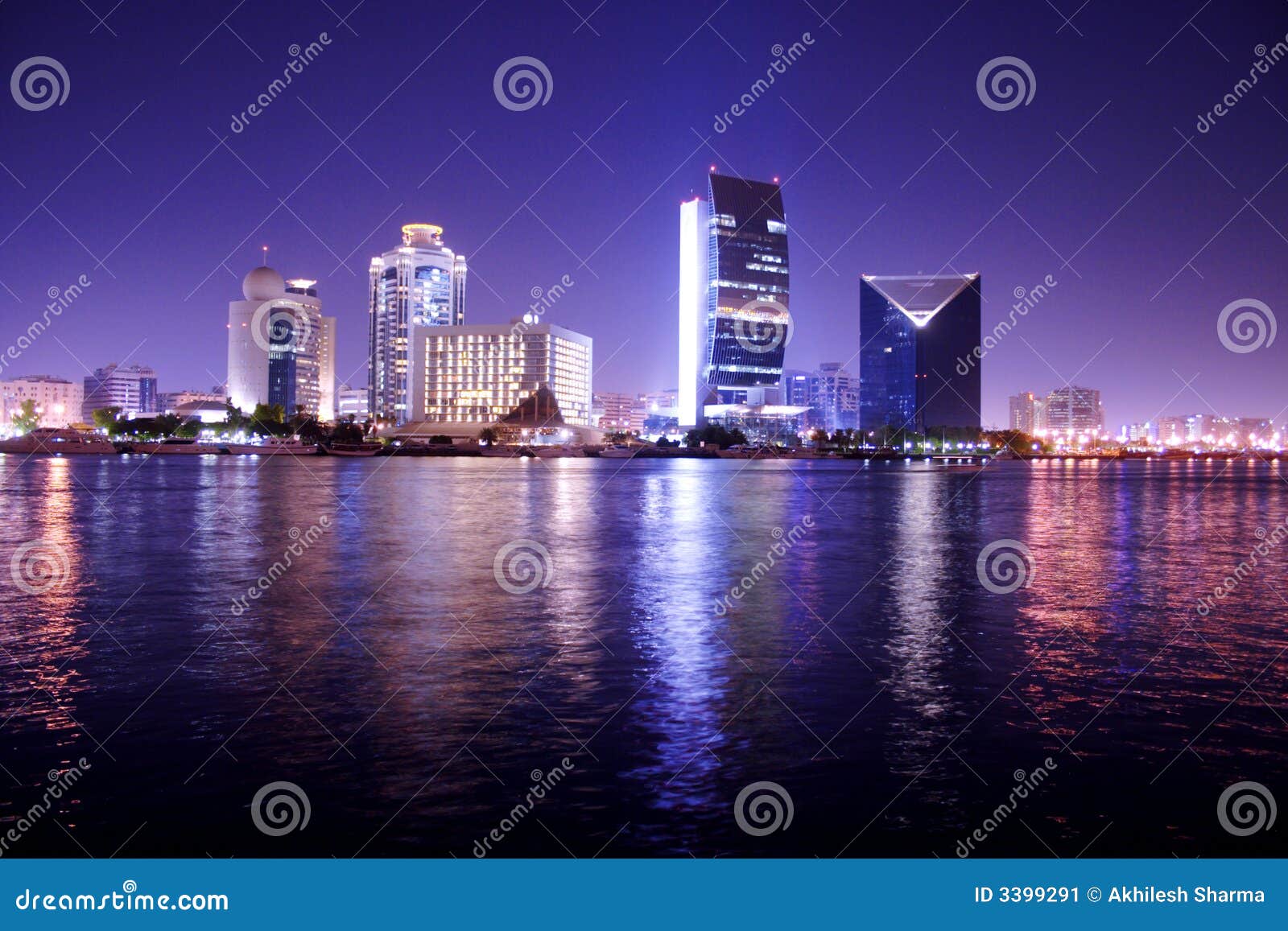 Night Scene, Dubai, United Ara Stock Image - Image of reflections ...