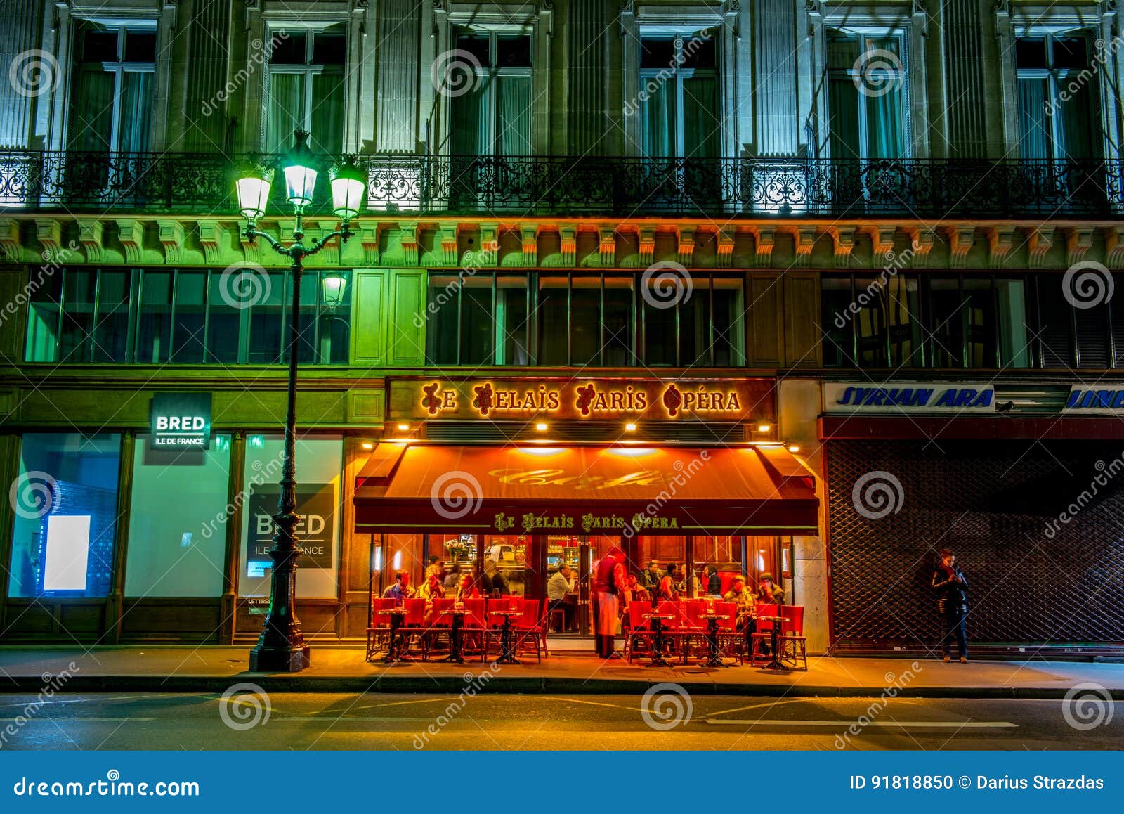 Night scene of Paris editorial image. Image of france - 91818850