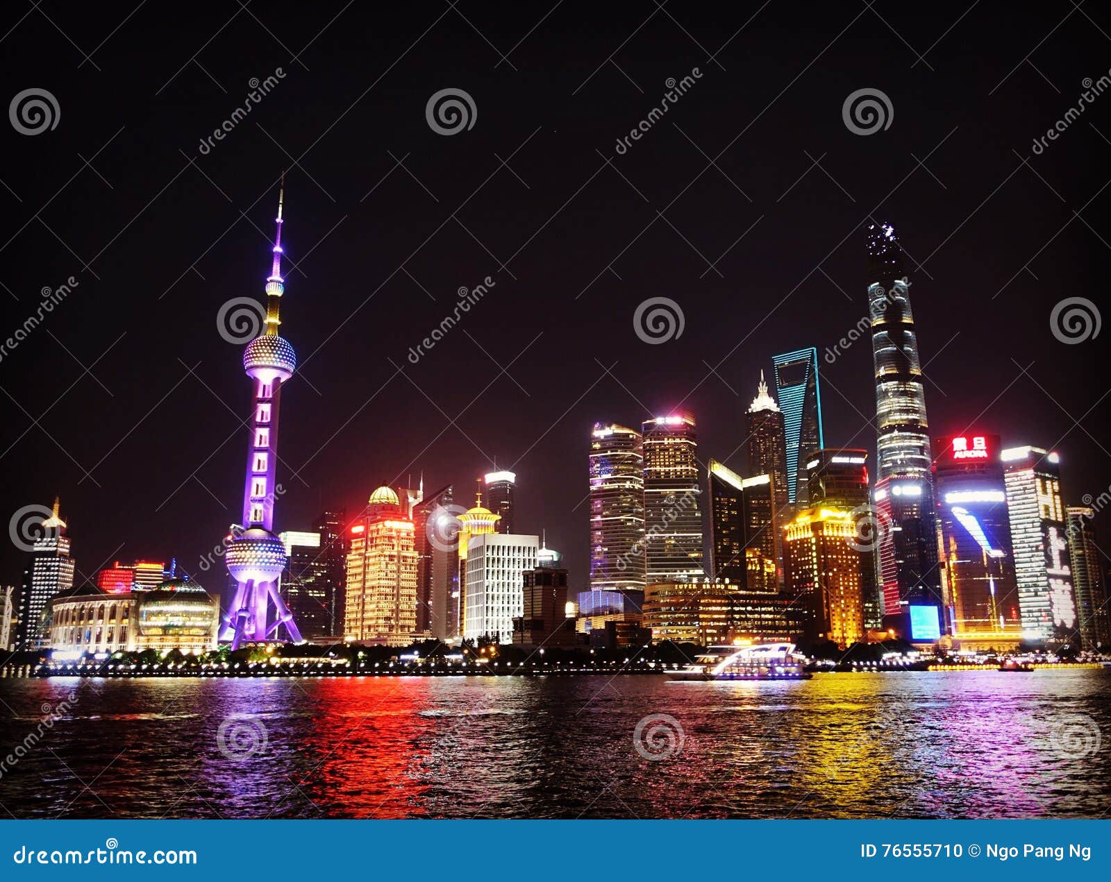 Night in Shanghai editorial image. Image of buildings - 76555710