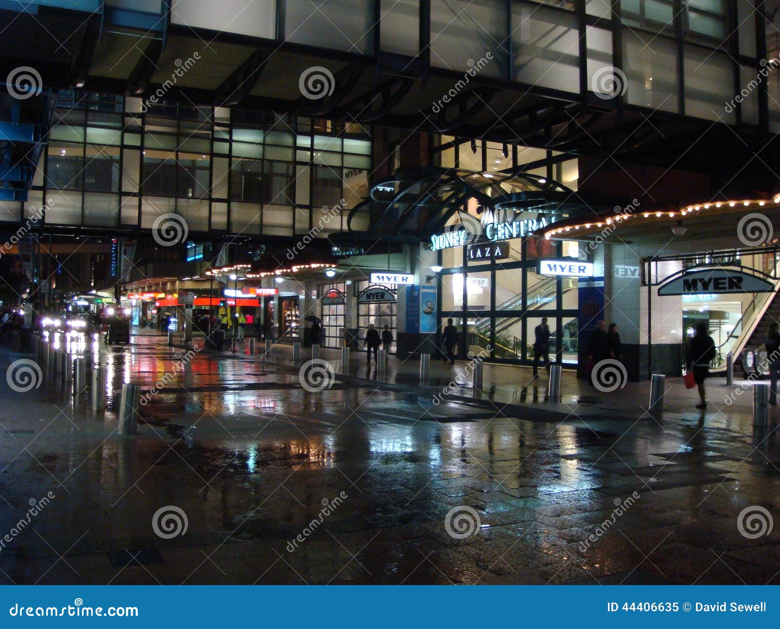Night Shopping Scene, Sydney Editorial Image - Image of night, time ...