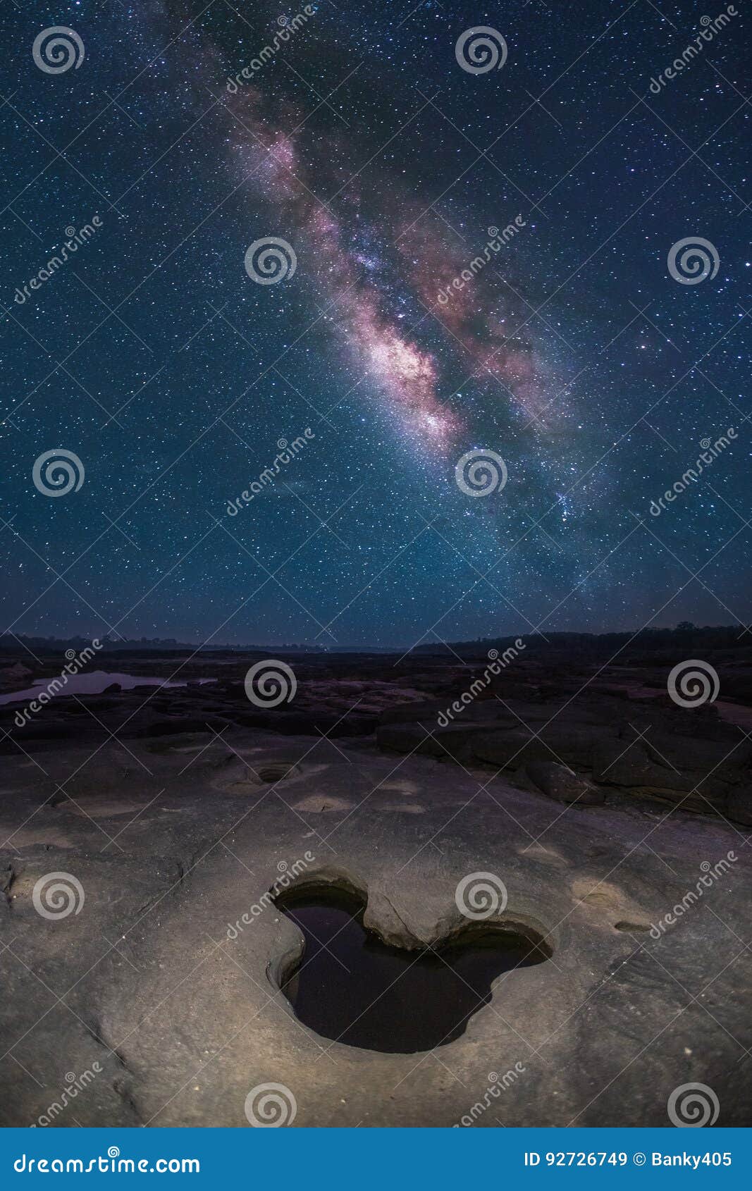 Night Sky Full of Star and Visible Milky Way Stock Image - Image of ...