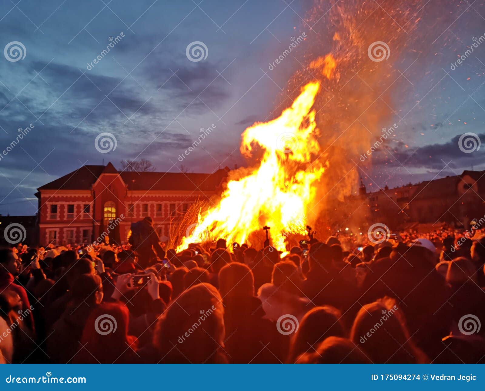 Night street fire editorial stock image. Image of travel - 175094274