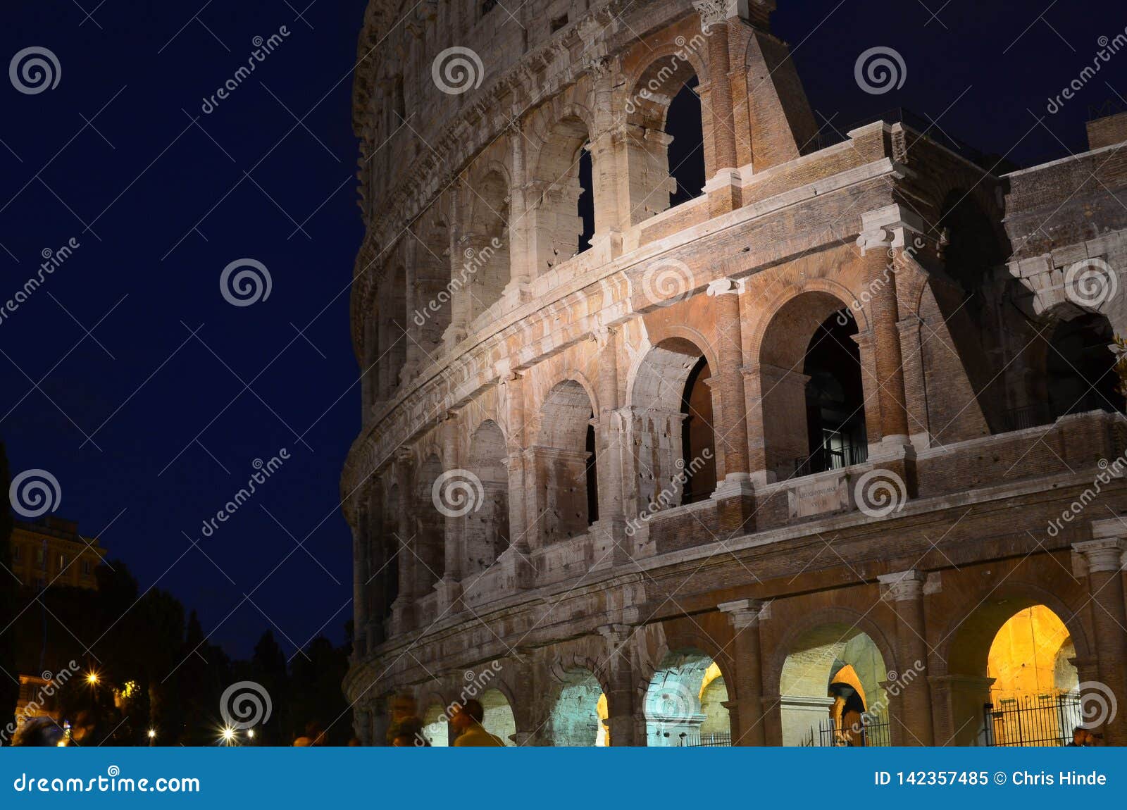 Night time Colosseum editorial image. Image of roman - 142357485